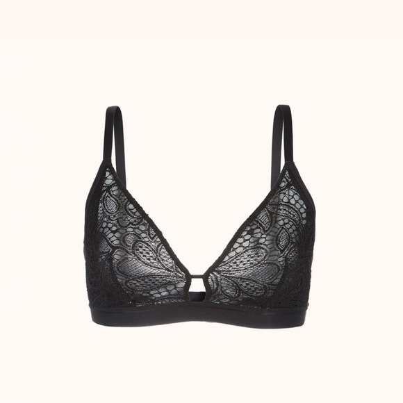 Lively | Intimates & Sleepwear | Lively The Palm Lace Bralette | Poshmark